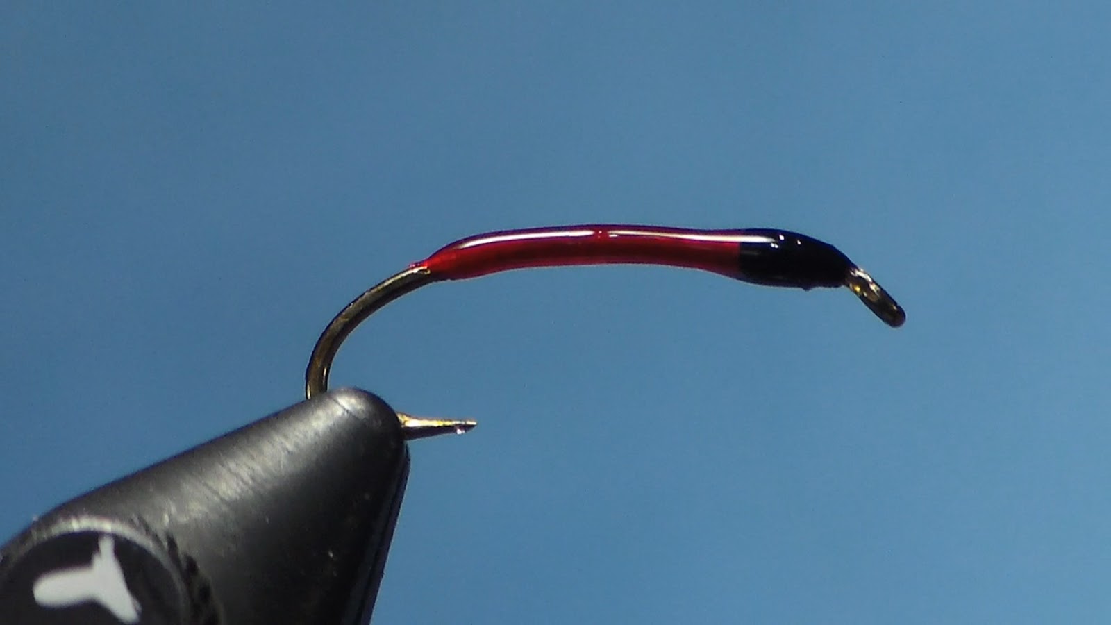 Fly Patterns: Blood worm Midge