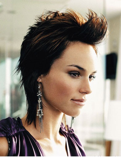 MEDIUM LENGTH HAIRCUT: Choppy hairstyles