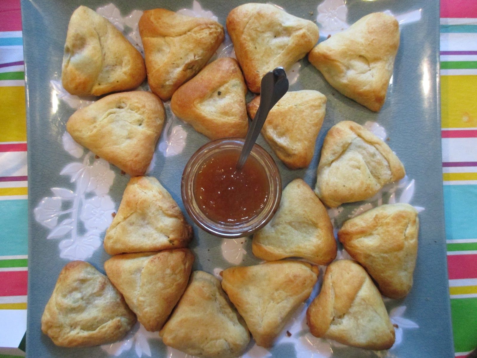 ThisIsWhyKtcIsHot: Vegetable Samosas