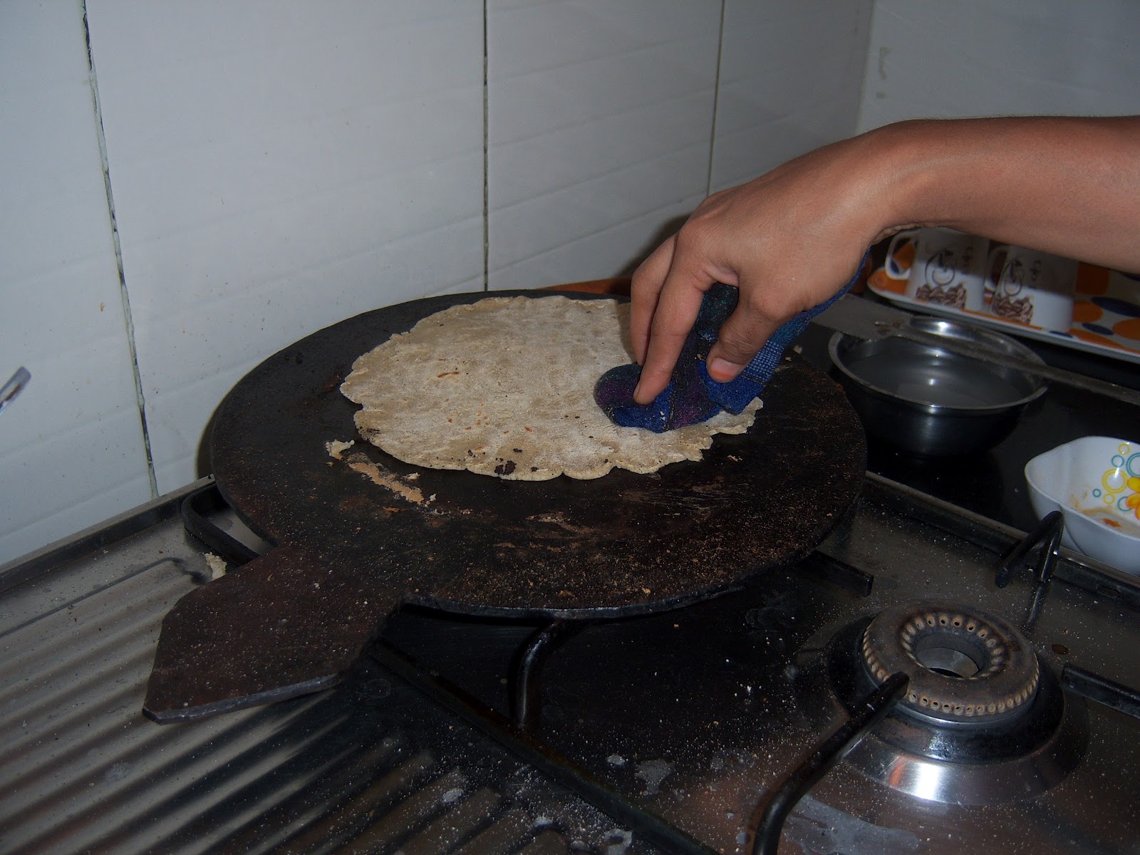 Jonna Rotte -- Jowar Roti -- How to make Jowar Roti - E.A.T. easyvegrecipes