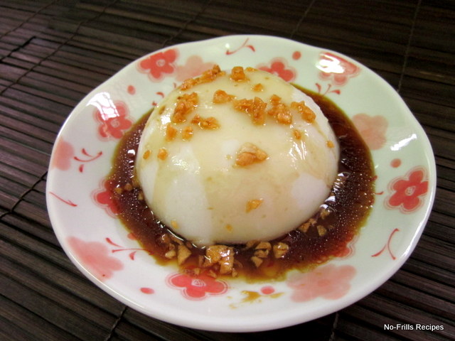 Sweet and savoury steamed rice cake