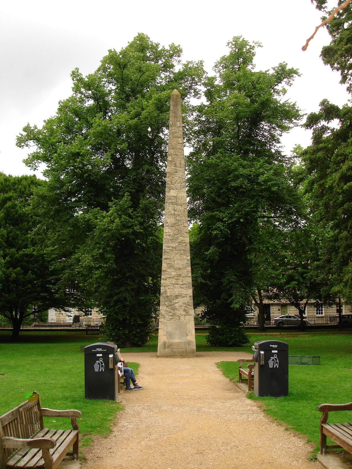Queen Square Bath - Britain All Over Travel Guide
