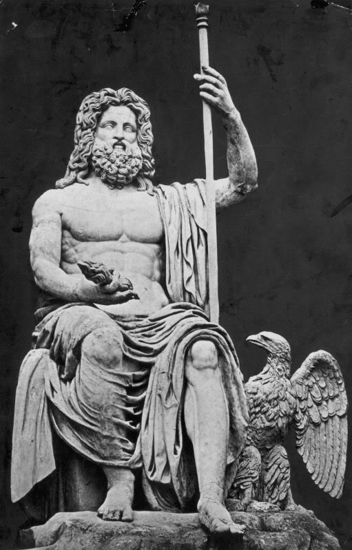 Zeus "El Dios del Rayo": Zeus & su aguila