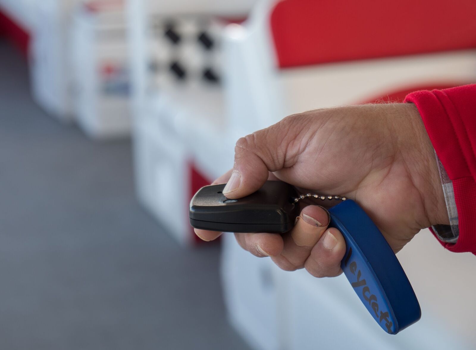 First Mate Controls: Advantages of a Firstmate Boat Lift Remote Control ...