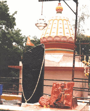 Aalayam Kanden (Temples I saw): Shani Shinganapur - A village with no ...