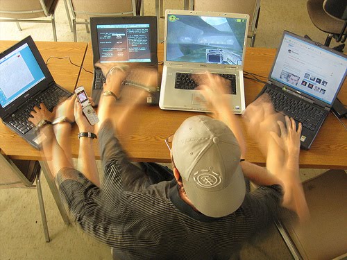 Apa itu Multi Tasking dan Multi User di Komputer ? - Tanduran Ilmu