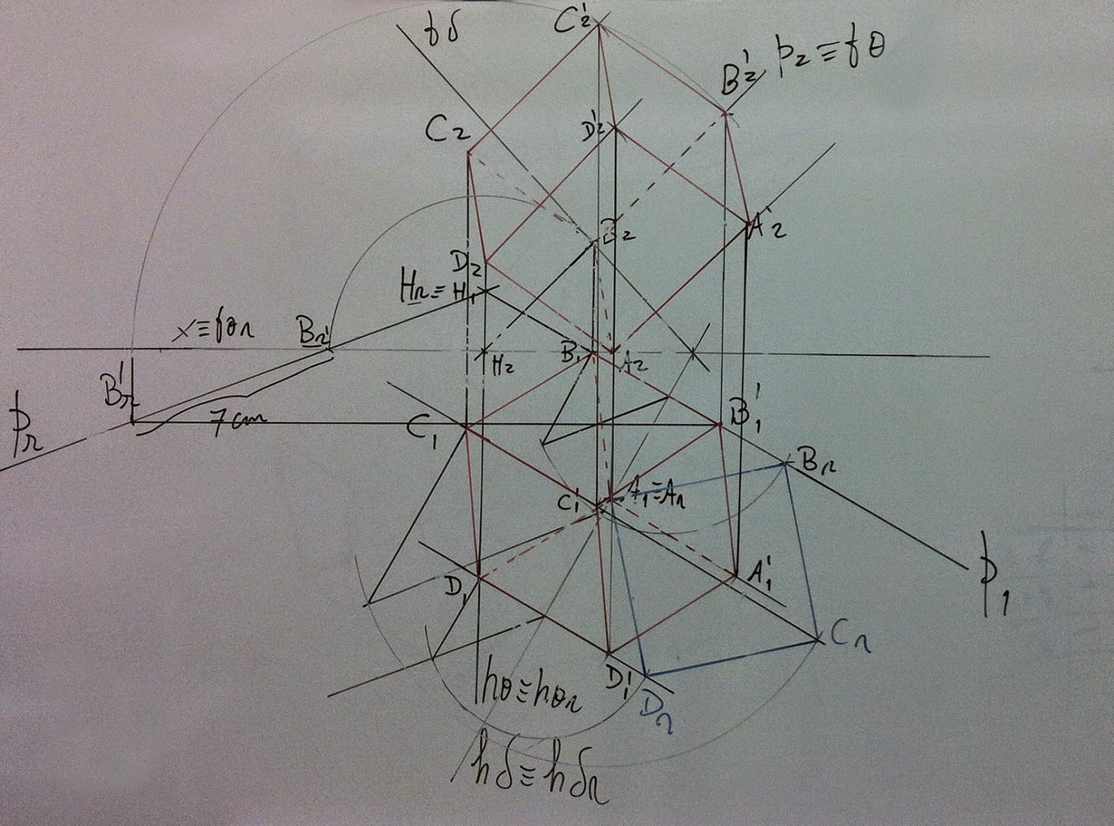 GD A 11: CUBO SITUADO NUM PLANO OBLÍQUO