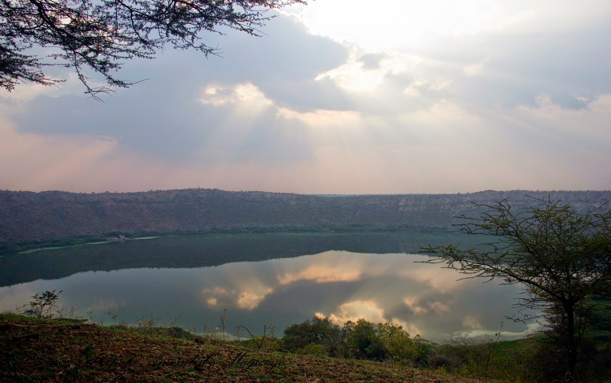 Travel magic: Lonar
