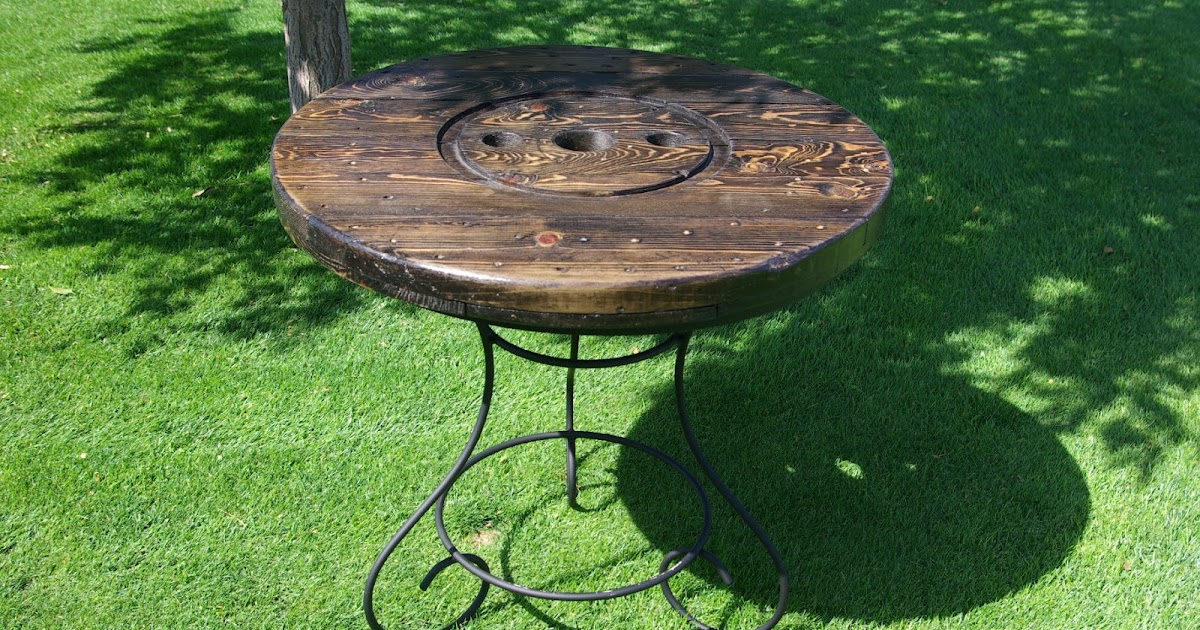 Reclaimed Rustics: WIRE SPOOL KITCHEN/PATIO TABLE
