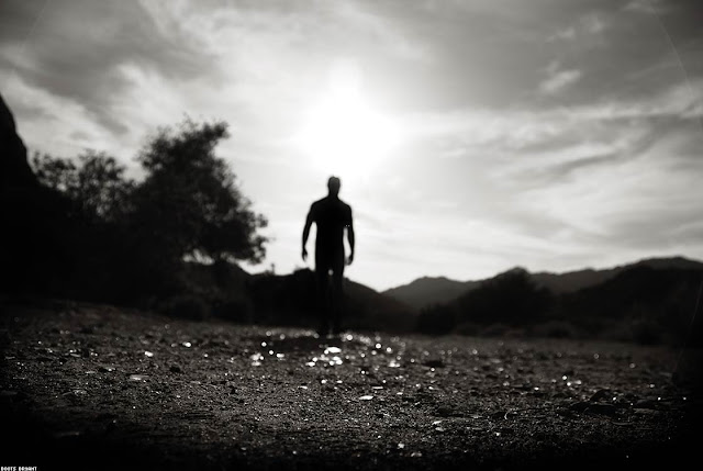 Desprès de; des dels meus ulls: Christopher Harrity