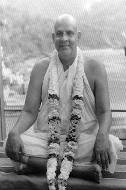 Club Pan / Biblioteca Luxliber: Sri Swami Sivananda