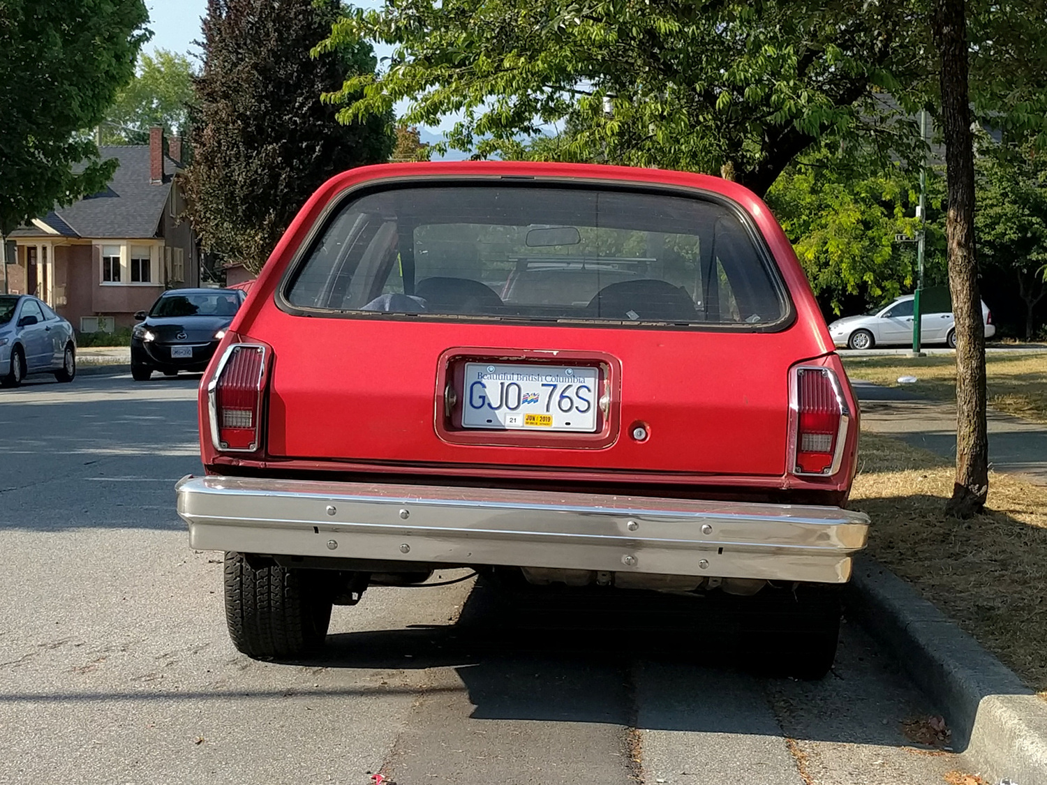 Old Parked Cars Vancouver: 1976 Pontiac Astre Wagon