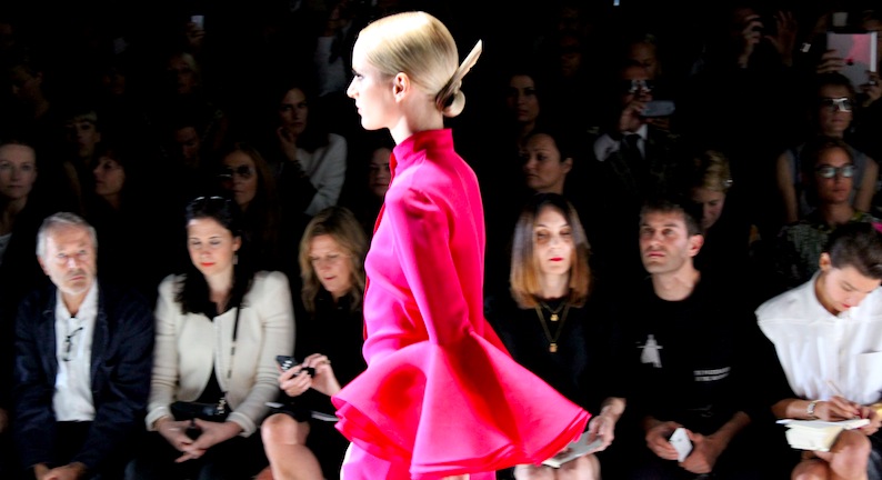 Gucci loves pink, Spring 2013 runway photos