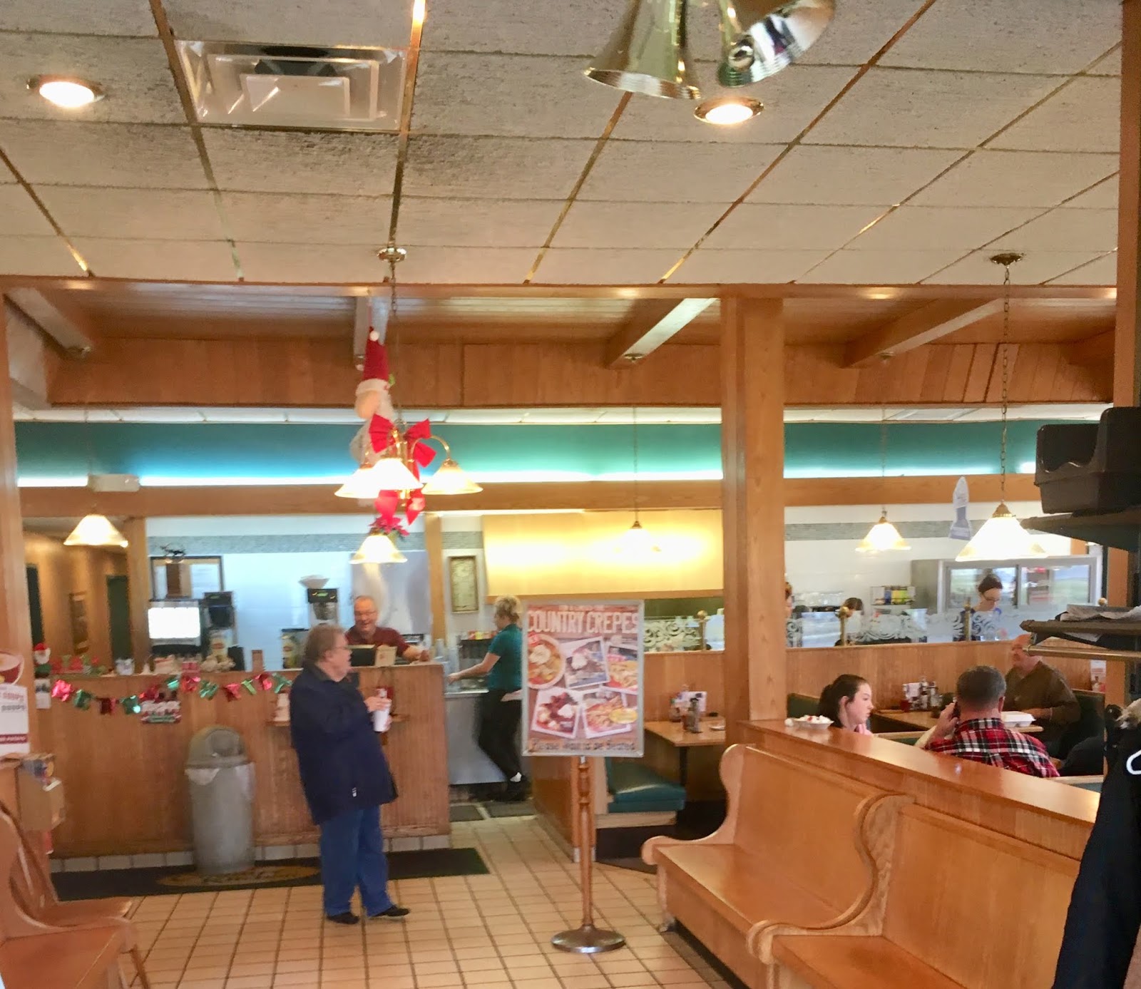 Broken Chains: Three Meals at Country Kitchen