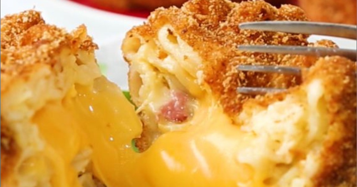 Crispy Mac & Cheese Cakes | Floats CO