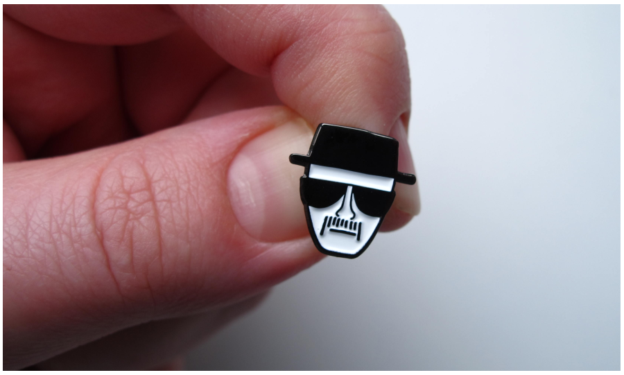 The Casual Connoisseur Blog: ANTIHEROES PINS... AND GONZO HATS.