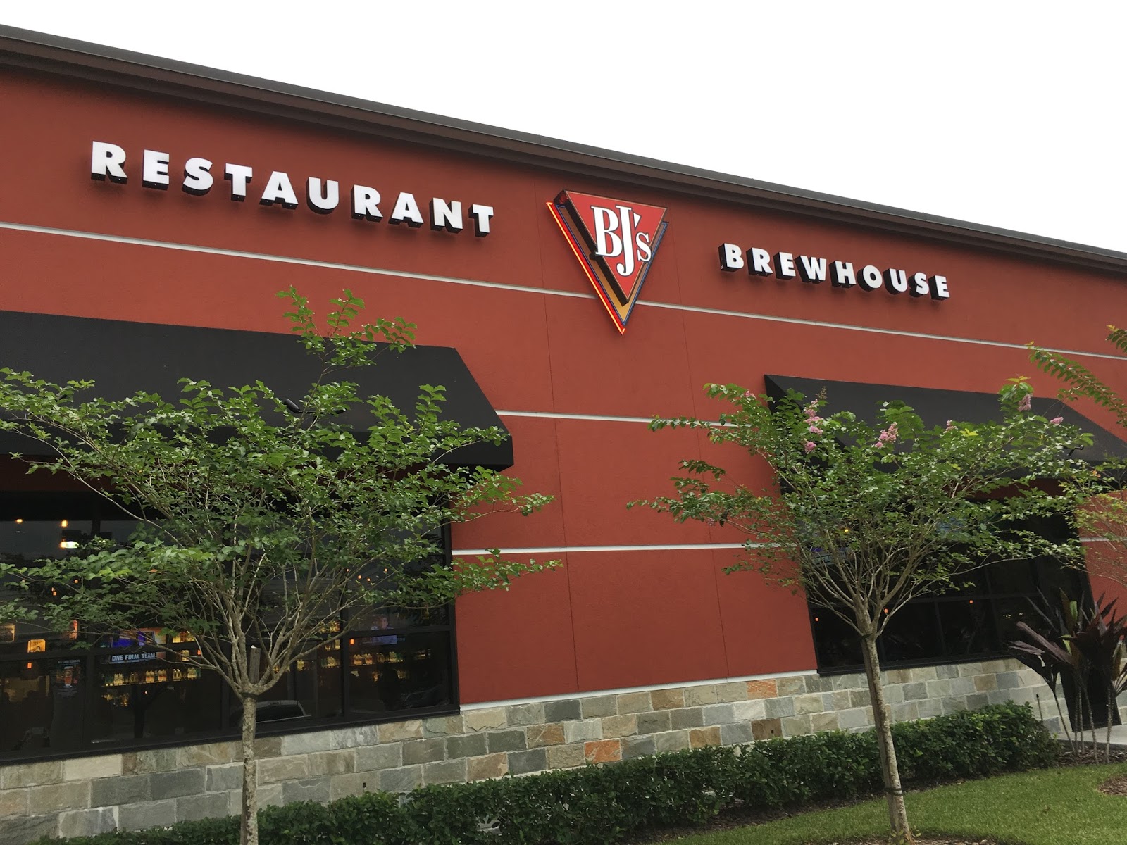 Alexis's Gluten Free Adventures: BJ's Restaurant & Brewhouse