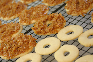 The Joy's of Kitchen Creations: Homemade Somoas