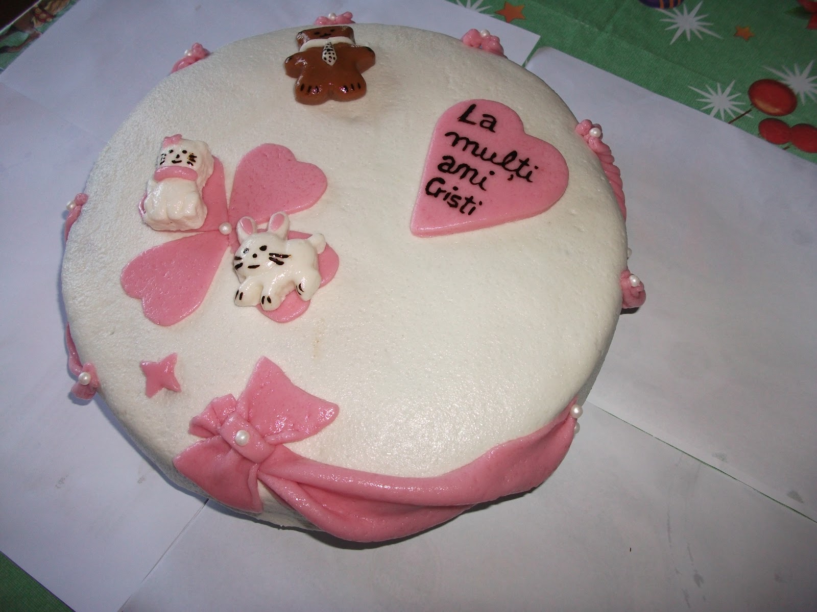 TORTURI MARTIPAN: PRIMUL MEU TORT IN MARTIPAN