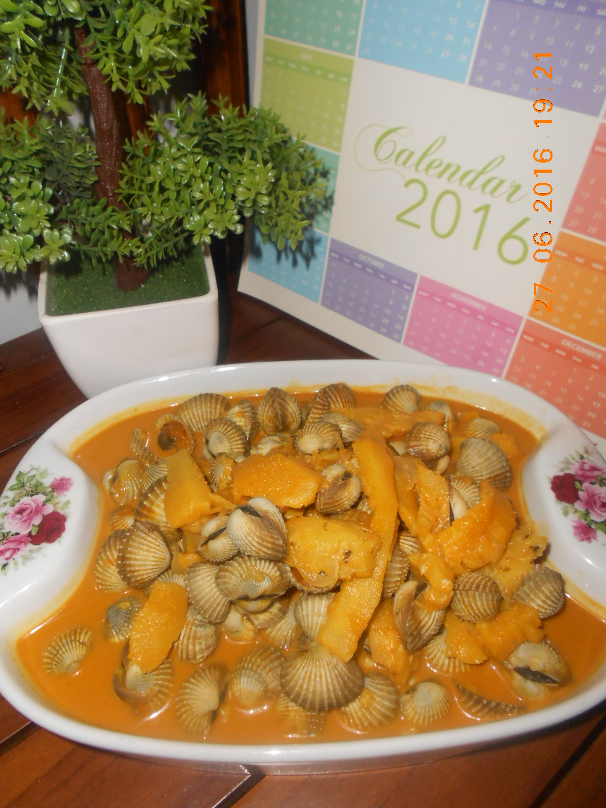 namakucella: KARI KERANG DENGAN NANAS....KERABU PEGAGA...BENGKANG UBI ...