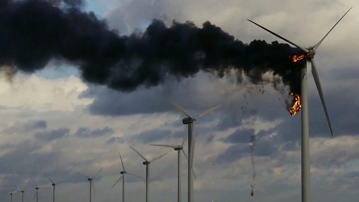 Electrical Page: Wind turbine Accident (Explosion)!