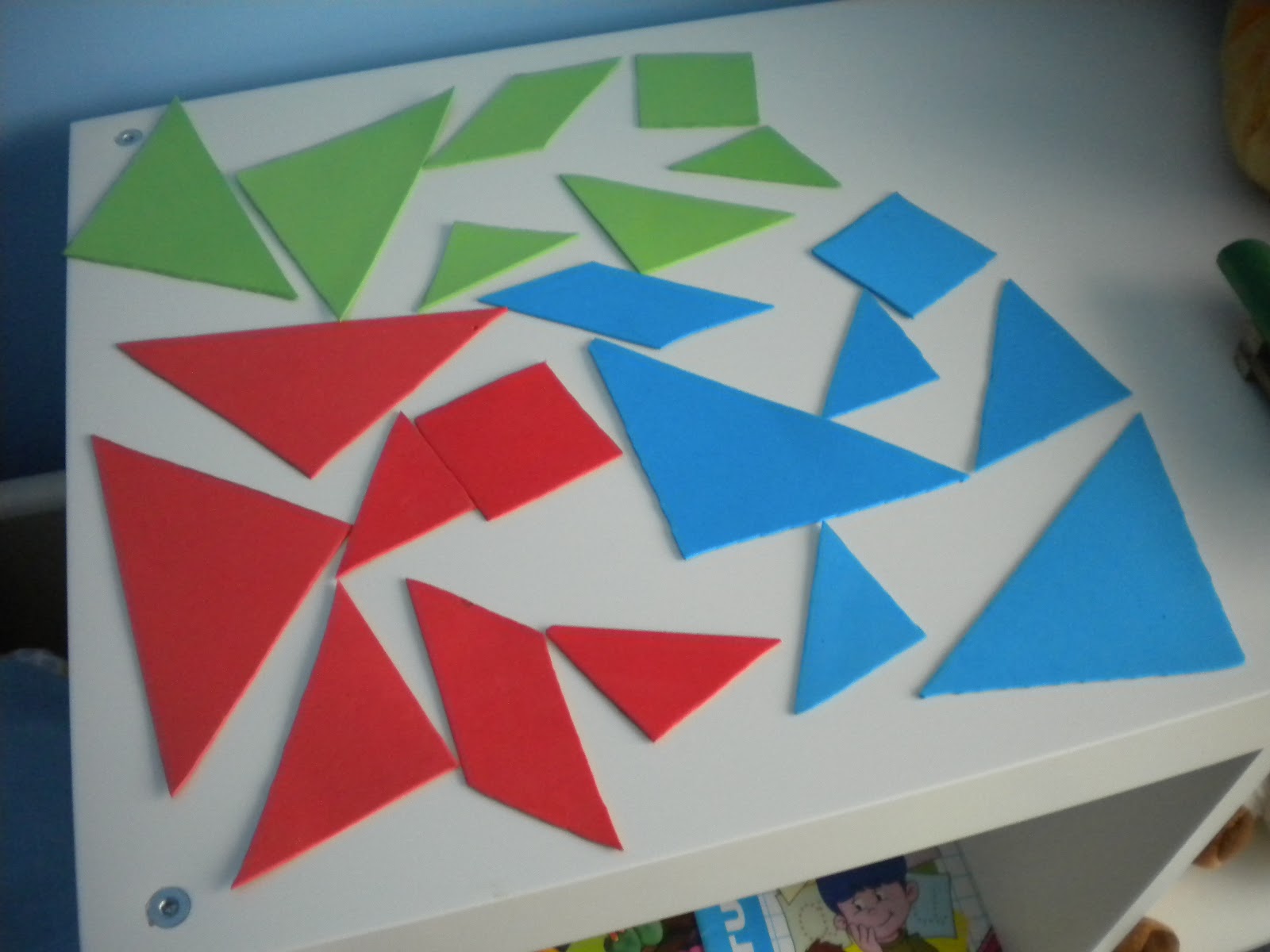 B aprende en casa: Tangram de colores