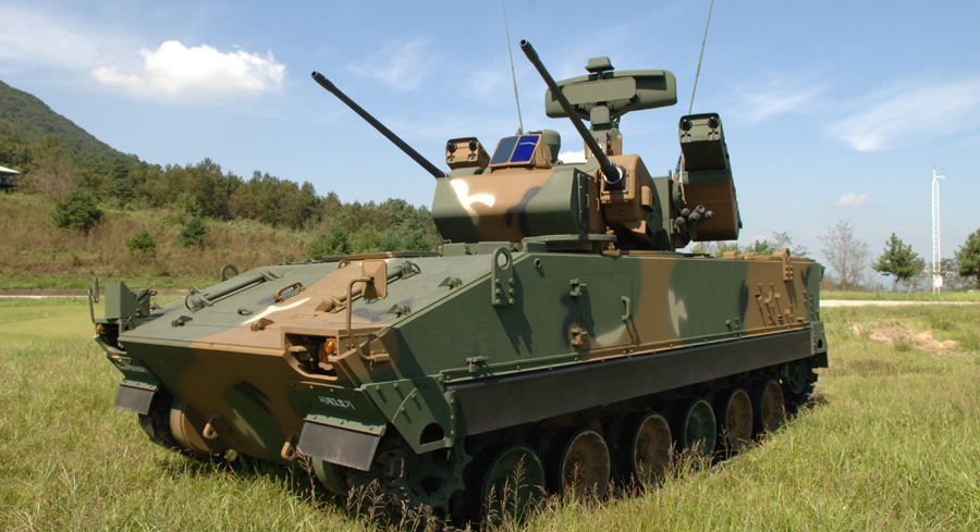 Military and Commercial Technology: Hanwha Group joins global arms expo ...