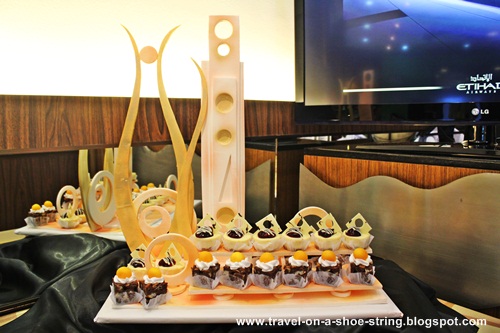 ETIHAD AIRWAYS GREAT CHOICE OF MEALS FROM MACROASIA CATERING SERVICES ...