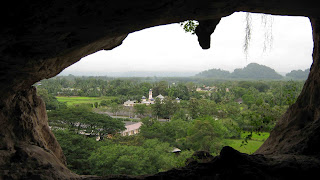 HourGlass: Bukit Keteri, Malaysia