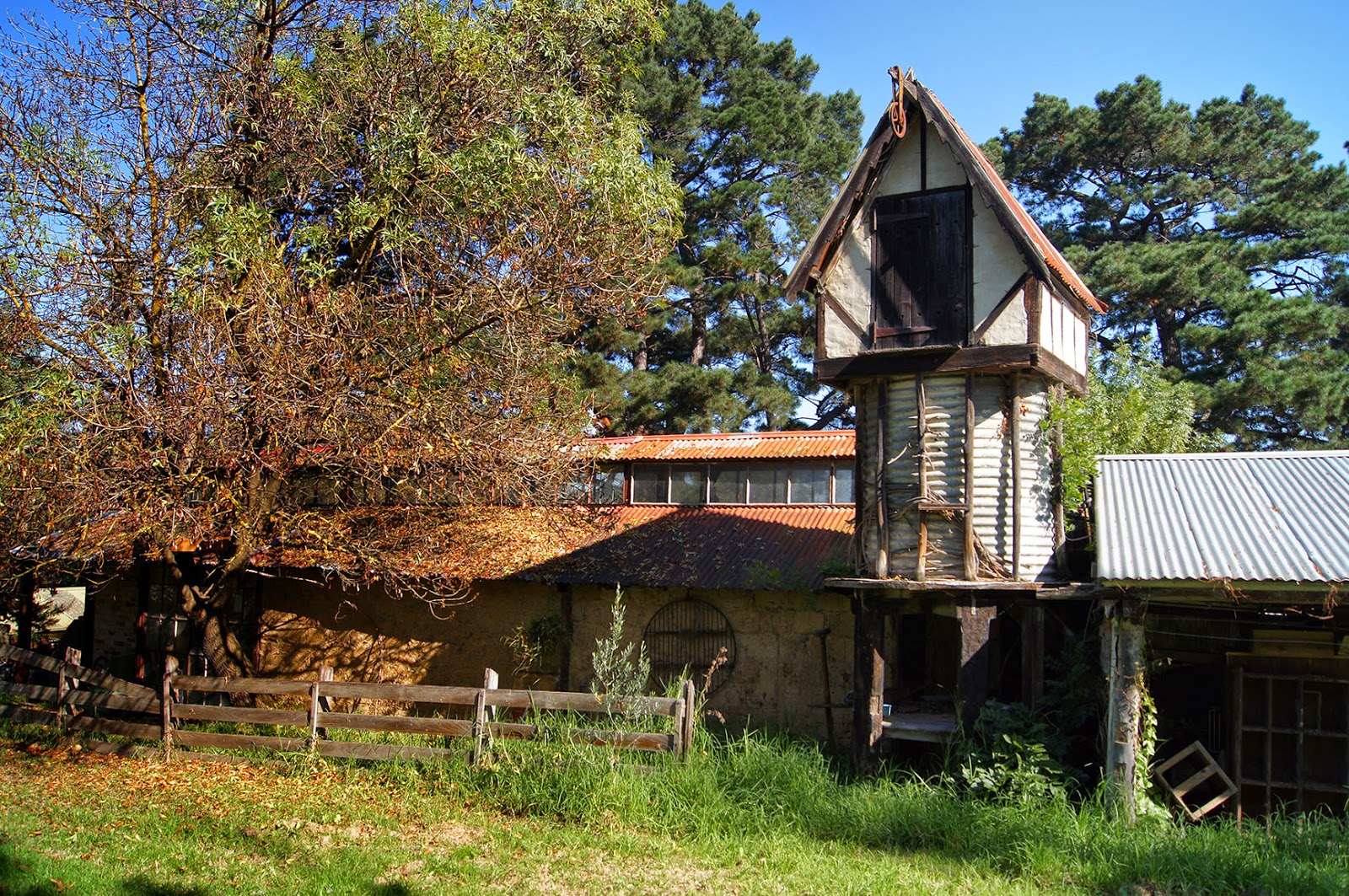 MAP: MONTSALVAT, ELTHAM