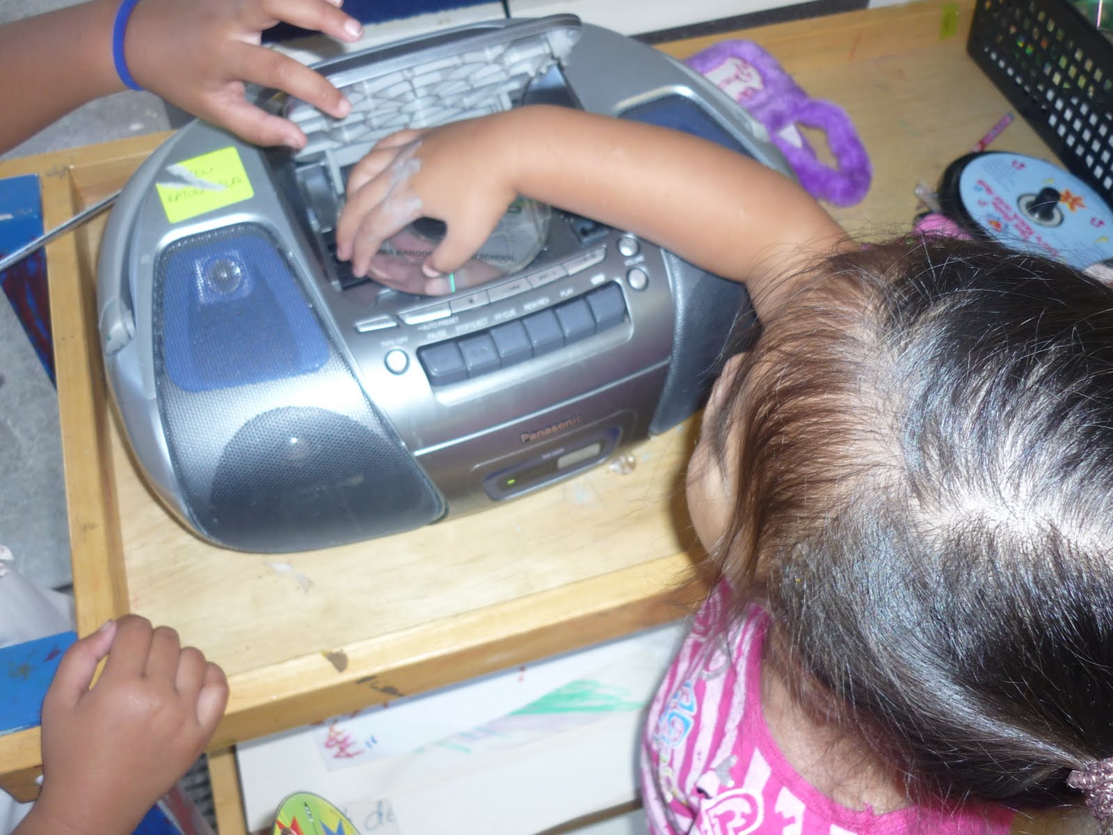 Lucy's Education report: 3. “Playing my music by using CD player, says L”