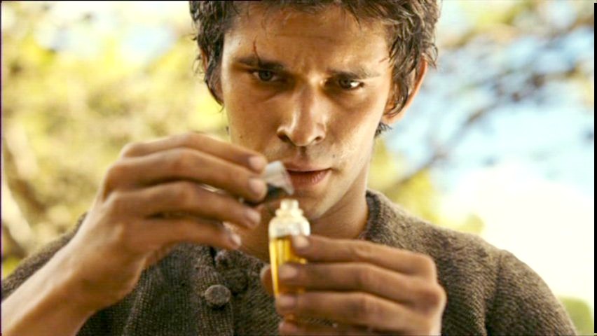 Bornal: RESENHA DO LIVRO E DO FILME “O PERFUME, HISTÓRIA DE UM ASSASSINO”