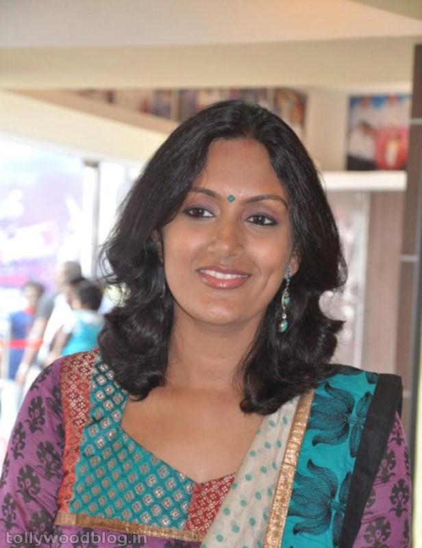 Devadarshini Kanchana Actress New Photo Stills |Tamil Cinema News ...