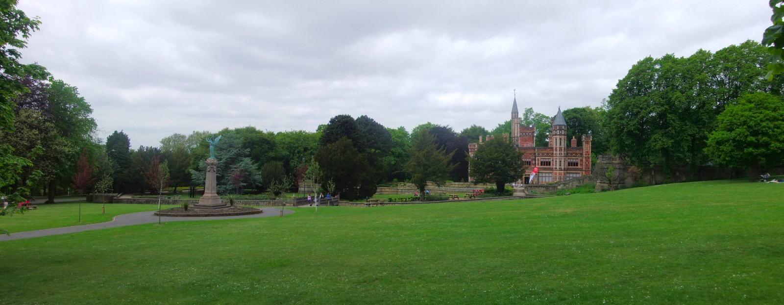 Photographs Of Newcastle: Saltwell Park
