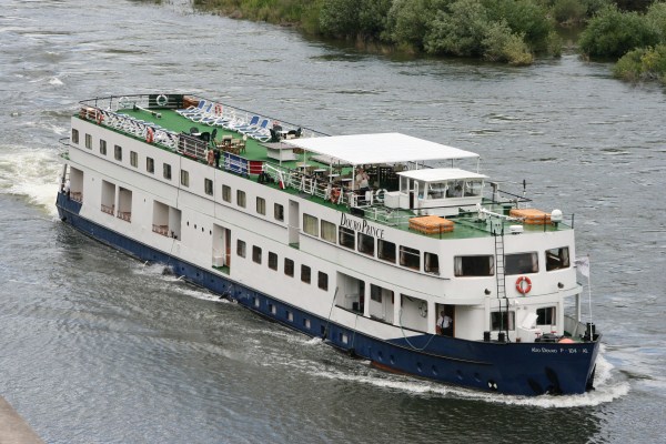 Douro Azul avança com investirá 25 milhões de euros em dois barcos ...