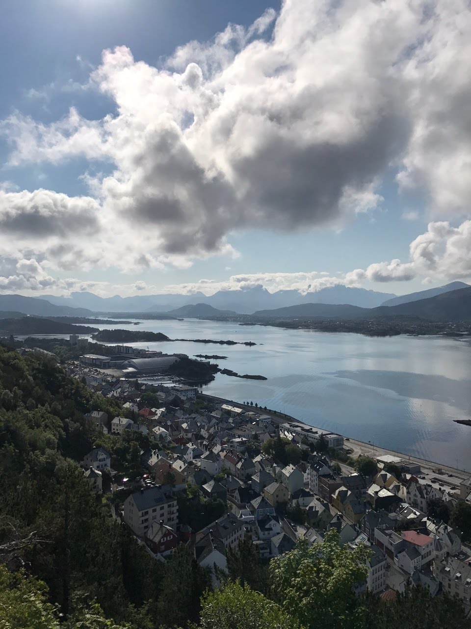 Flying Pig Tales - A Travel Blog: Mt. Aksla. Alesund