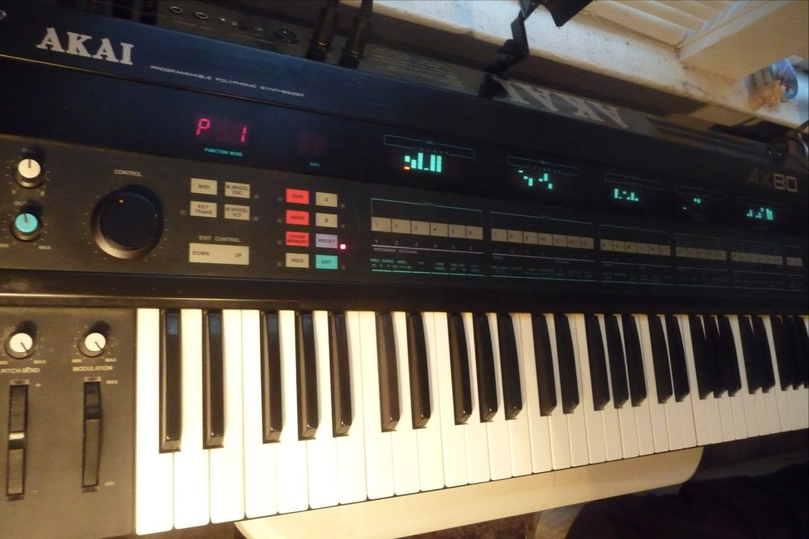 MATRIXSYNTH: 1985 Akai AX80 Polyphonic Synthesizer