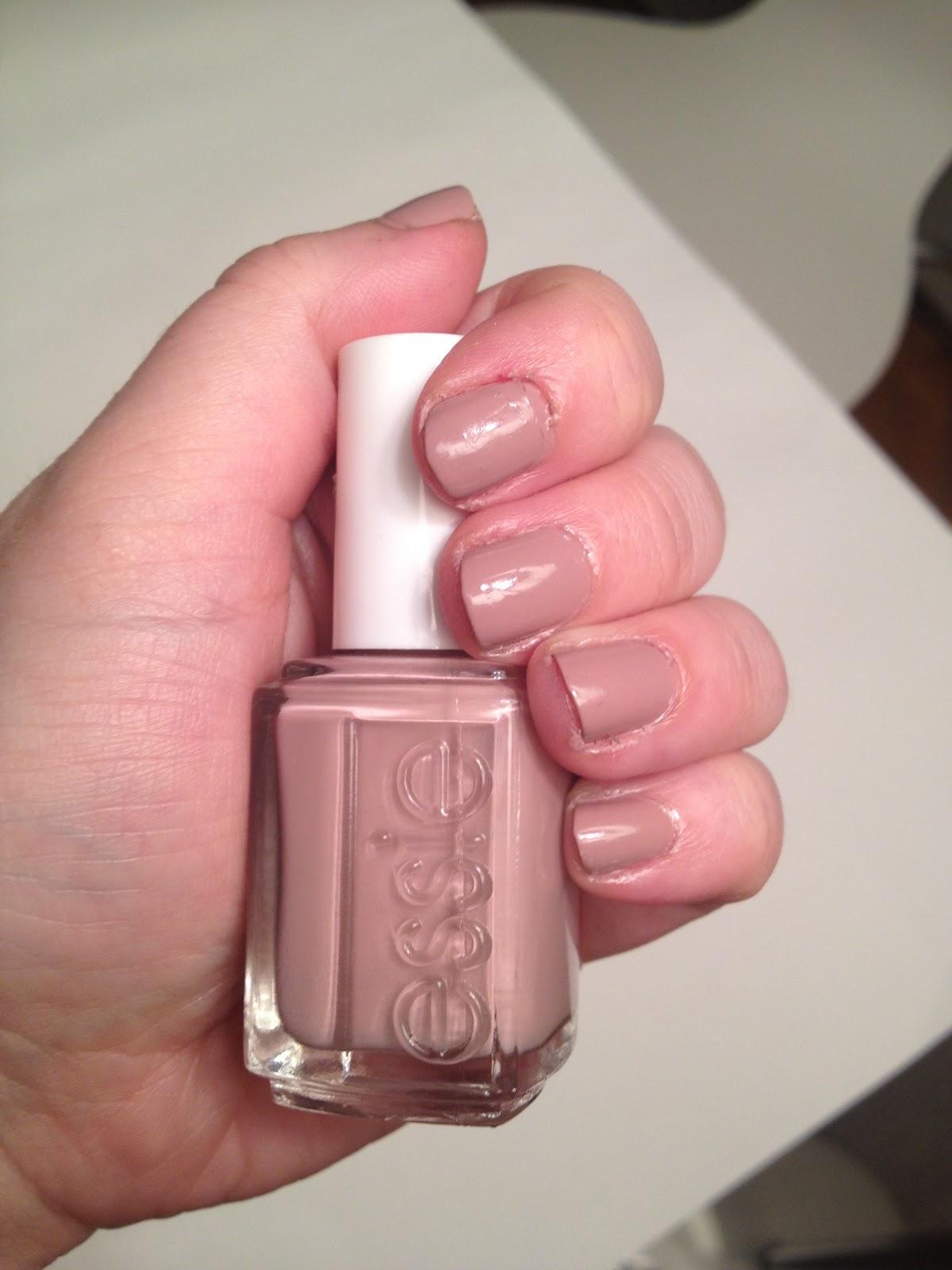 nycmakeuplover : Nail of the Day-Essie Lady Like