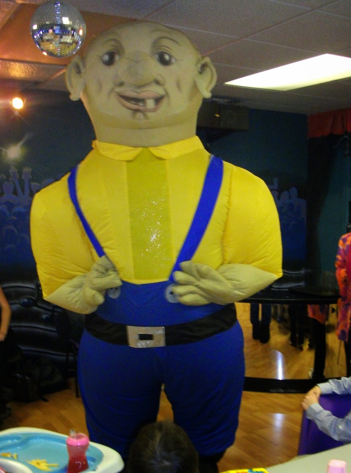 Oot Wi The Bairns: Giants Den