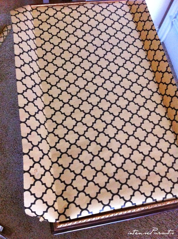 DIY: table top + patterned wrapping paper