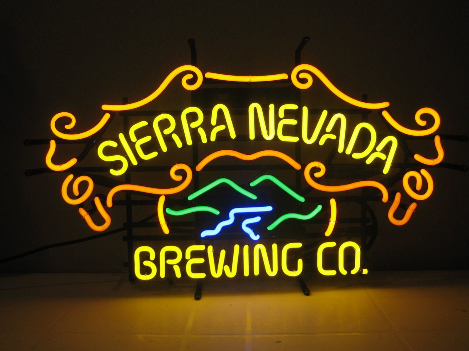 Wiki Neon Sign Blog: SIERRA NEVADA Beer Bar Club Neon Sign 22"x15" Free ...
