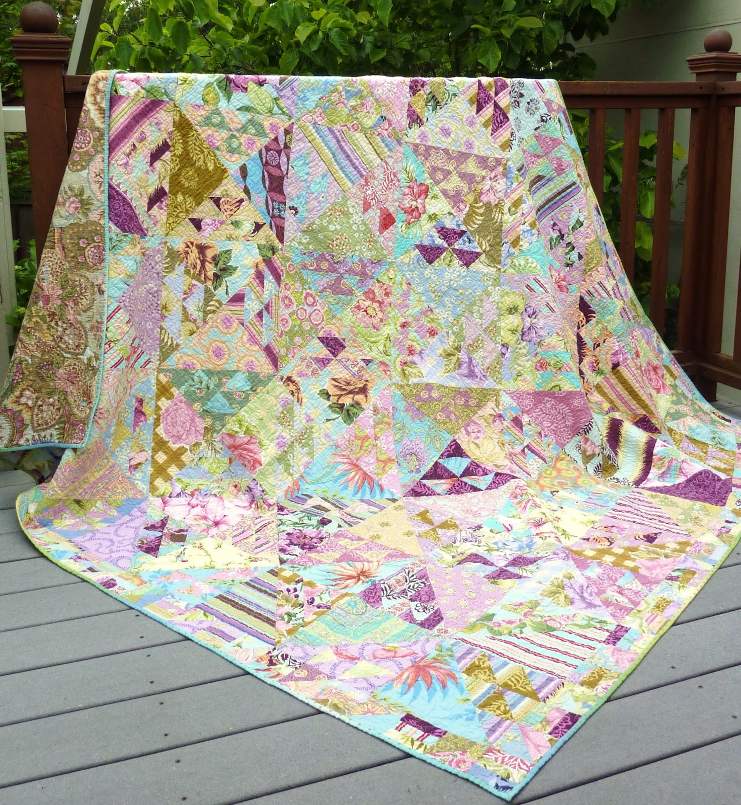 Busy Bee No. 16: Amy Butler Quilt . . . Birds in Air