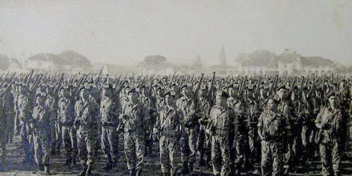 FRANSISKO LOHO: Operasi TRIKORA – Operasi Militer Terbesar yang pernah ...