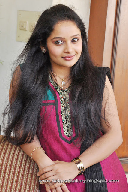 Advaitha Hot Sexy Pics Advaitha Binki 2013 Wallpapers - Bollywood Nwes ...