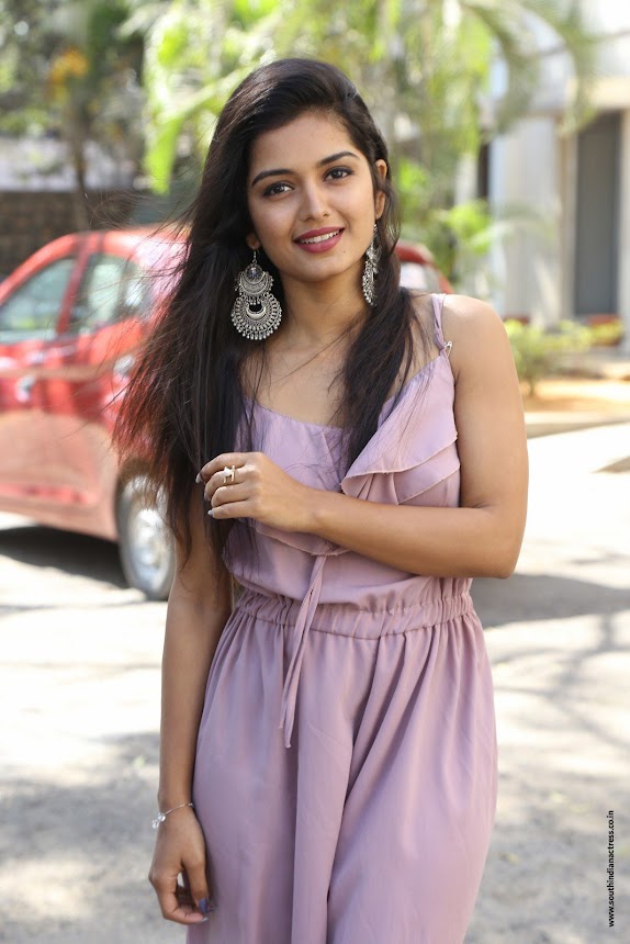 Priyanka Jain at Chalte Chalte Teaser Launch - South Indian Actress