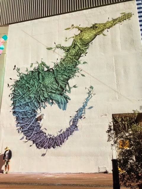 Top 5 Graffiti Street Art from April 2014