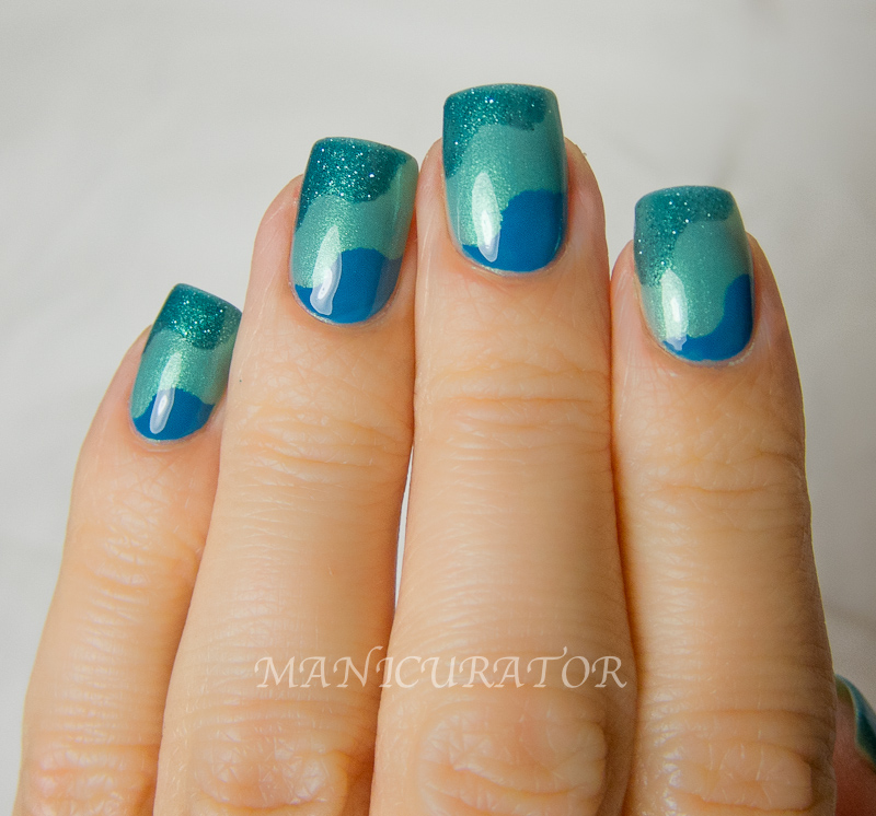 Waves Nail Art with tutorial