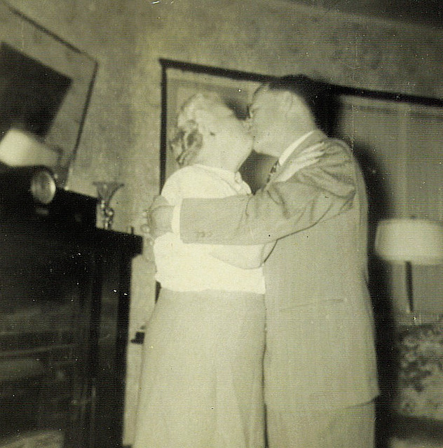 Vintage Snapshots of Kisses That Make You Feel Sweeter Than Honey ...