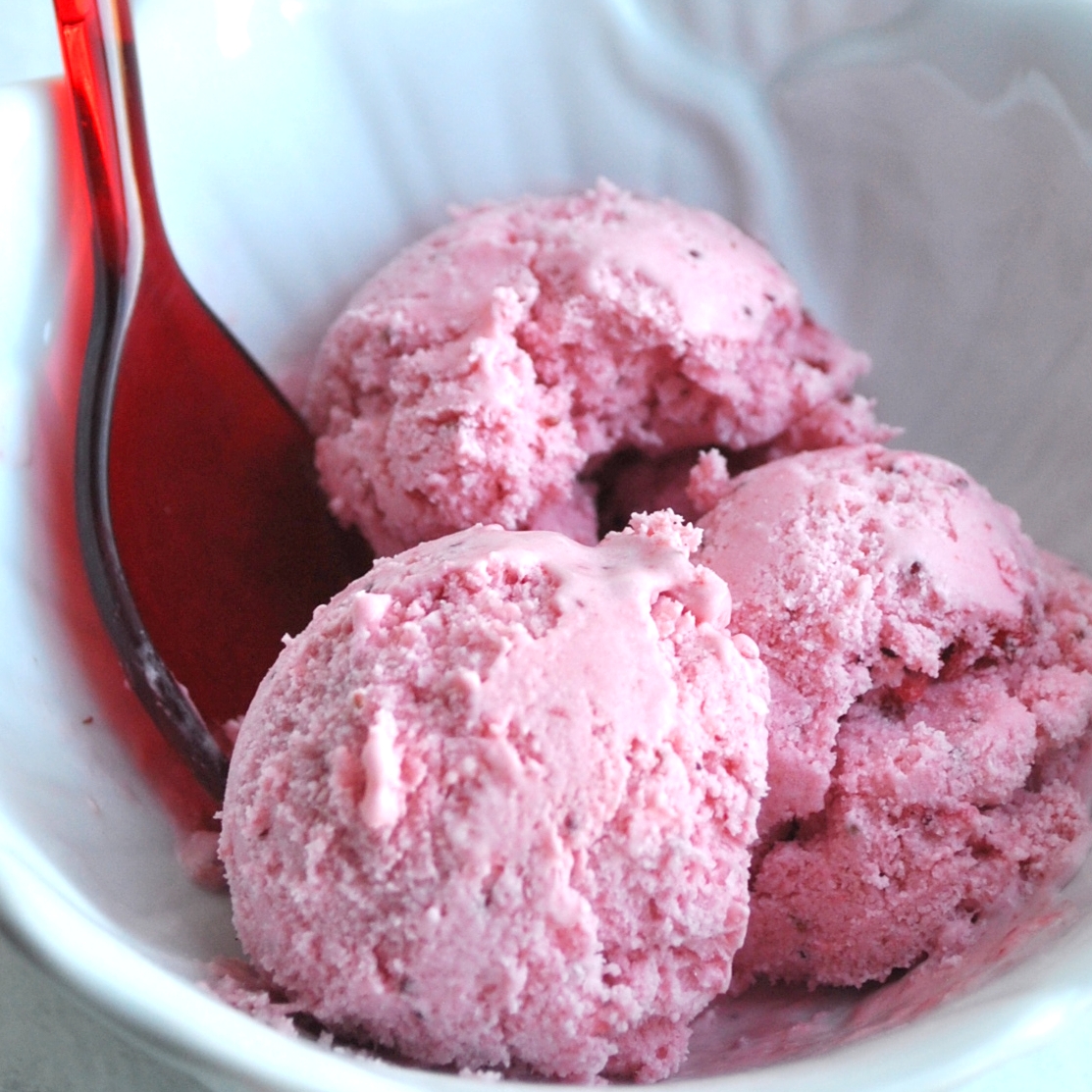 Baking Powders: Fresh strawberry ice cream