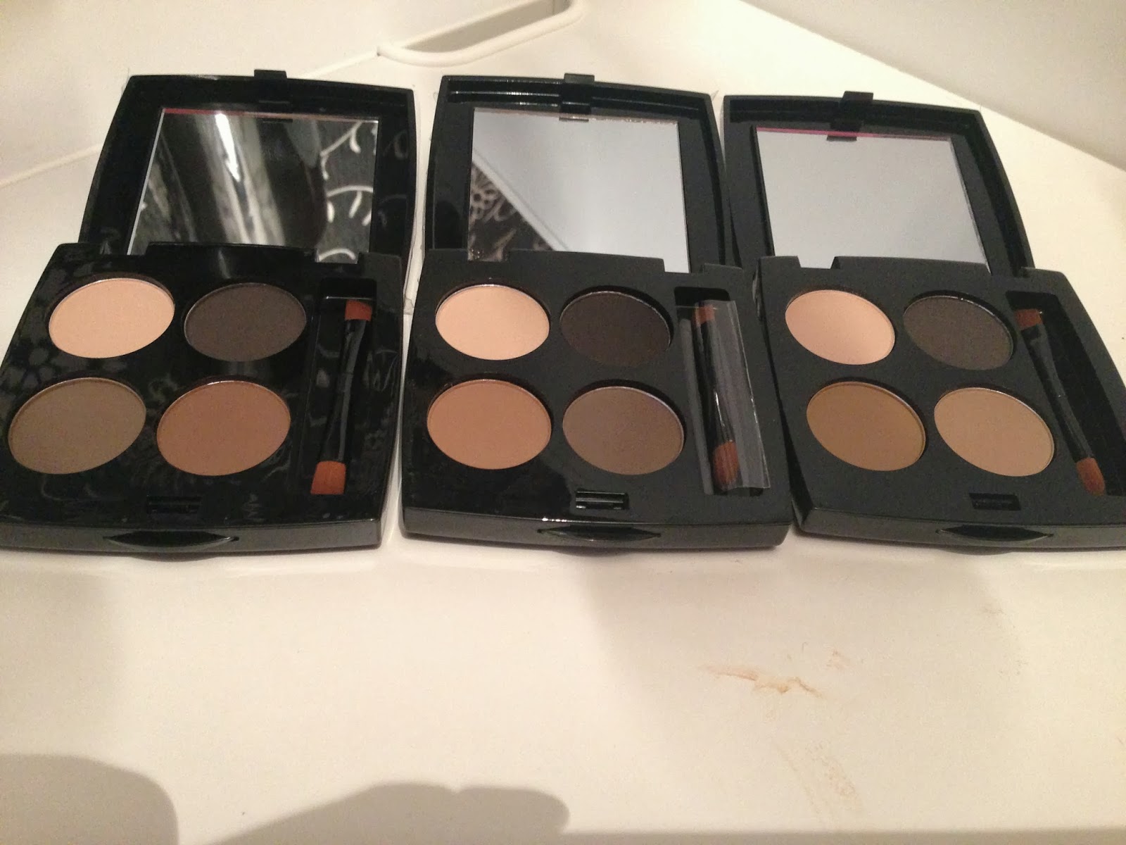 Flawless Kisses: HD Brows Products Review